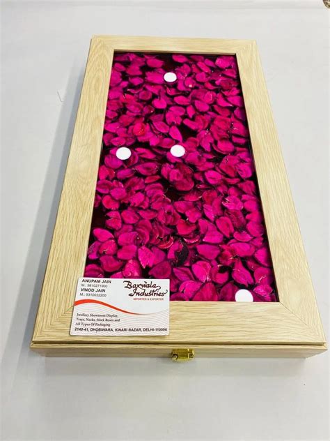Rectangular Polished Wooden Look Long Box For Jewellery Packaging At