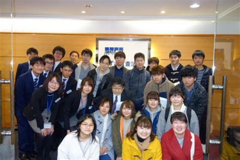 あずさ監査法人とマツダミュージアムを見学 ｜ 山口大学経済学部・経済学研究科