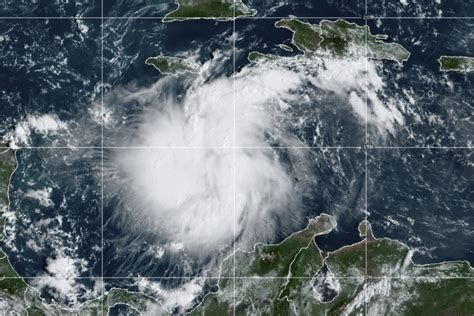 Tropical Storm Ian Surges Toward Florida And Could Become Major
