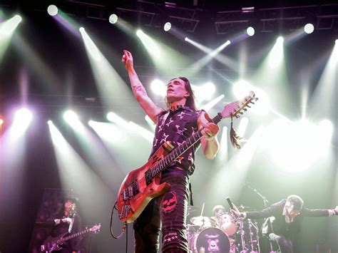 Nuno Bettencourt Has No Fears Over Ai Look At All The Technology That