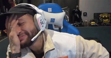 Neymar pierde un millón de euros jugando póker y llora en pleno
