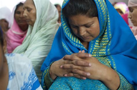 Christians In Pakistan Brace For Greater Persecution After Blasphemy