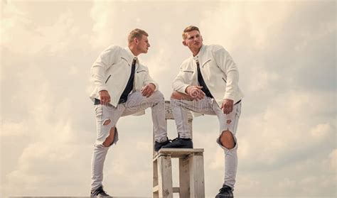 Young Twin Brothers Photographer With Similar Appearance Make Photo
