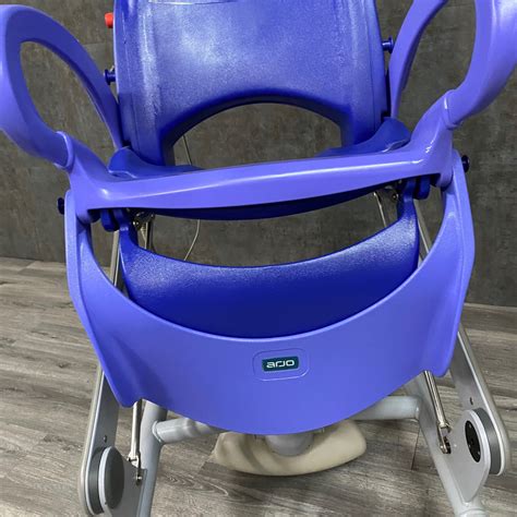 Arjo Huntleigh Carendo Multipurpose Hygiene Chair
