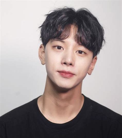 Two Block Haircut Ideas Advice To Style Kpop Hairstyle Two Block