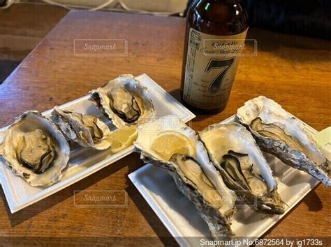牡蠣とビールの写真・画像素材 6872564 Snapmart（スナップマート）