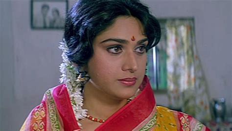 Sunny Deol Meenakshi Seshadri Starrer Damini Tackled Male Chauvinism