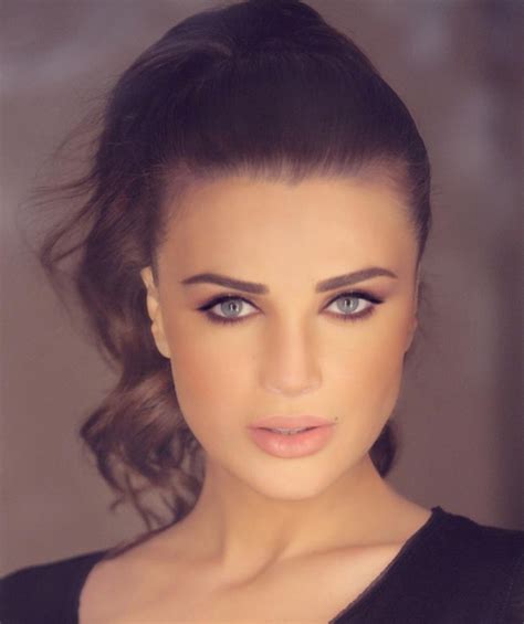 Beautiful Middle Eastern Women Muslim Arab Palestinian Egyptian