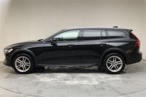 Begagnad Volvo V60 B4 Cross Country Awd Mildhybrid Diesel