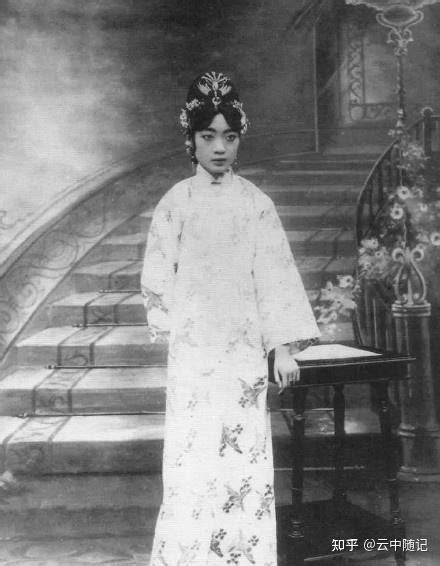 被赶出紫禁城的末代皇后婉容被日本女间谍川岛芳子诱惑走上一条不归路1