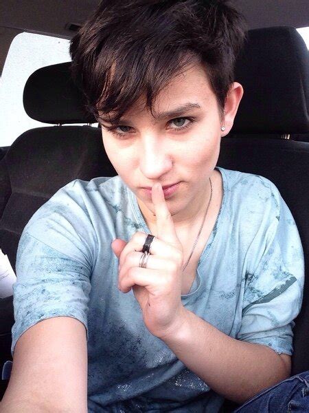 Bex Taylor Klaus 9 Dongidew