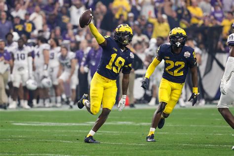 Michigan Rod Moore No 5 Returning Safety Maize N Brew