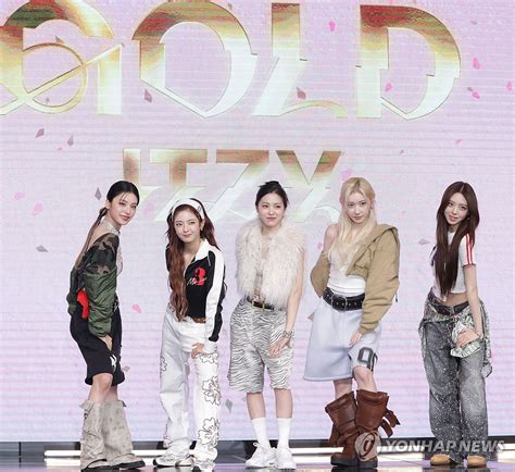 Itzy Releases Mini Album Yonhap News Agency