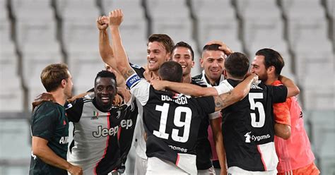 유벤투스 우승 이끈 사리 감독 호날두와 디발라가 차이 만들었다