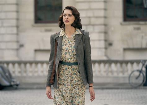 The Untold Truth Of Renfri On The Witcher Emma Appleton