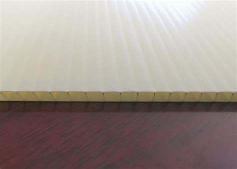 Waterproof And Lightweight Fluted Twin Wall Plastic Sheet