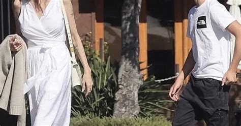 Así Luce Knox El Hijo Menor De Angelina Jolie Y Brad Pitt Latfan
