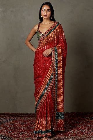 Berry Red Viscose Chinon Printed And Embroidered Saree Set By Ri Ritu
