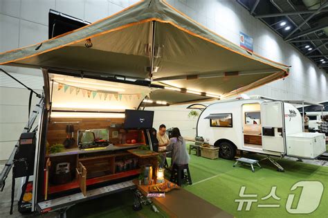 캠핑 차량의 유혹 뉴스1