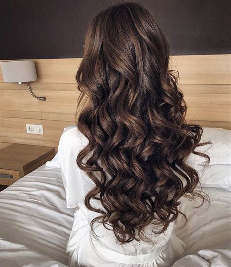 Pin By 🤍 On Colo💇‍♀️ Long Hair Styles Prom Hairstyles For Long Hair