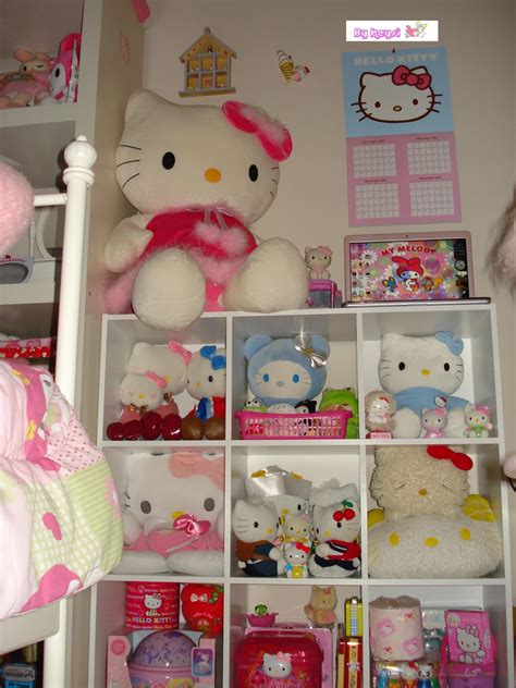 My Pink Hello Kitty World Hello Kitty Collection