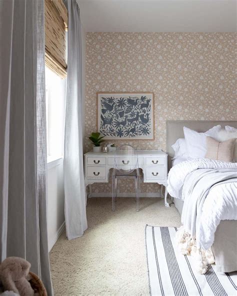 Alluring Soft Pink Bedroom Décor With Pink Accent Wall Soul And Lane