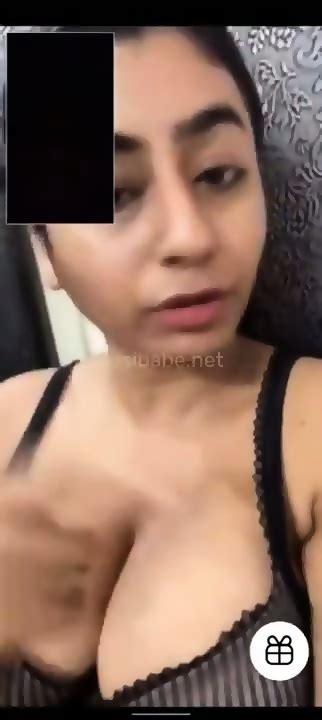 Famous Instagram Model Simran Kamra Showing Her Big Juicy Boobs And Pressing Them On Private