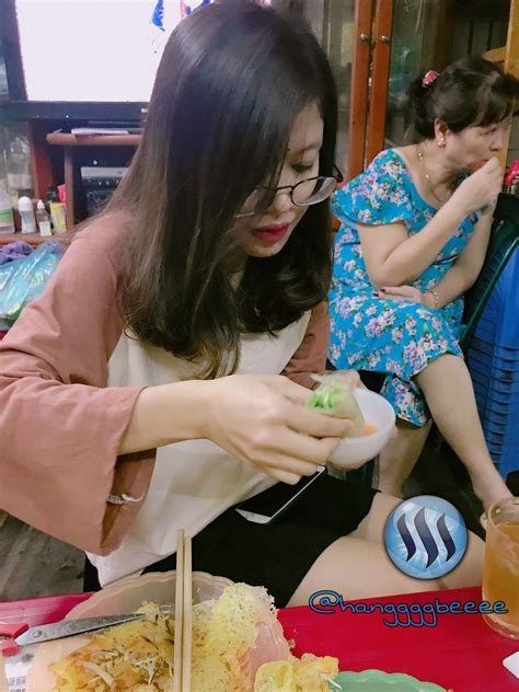 Bánh Xèo Vietnamese Pancake With Korean Friend 한국 친구들과 베트남 팬케이크를 먹다 — Steemit