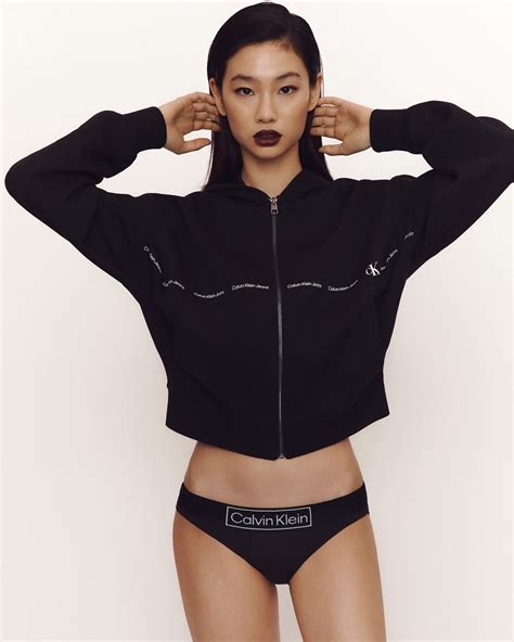 정호연 캘빈클라인 진 언더웨어 봄 화보 연예이슈 수다방 네모판