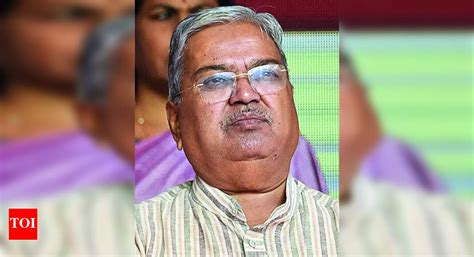 Karjol Karjol Refuses To Comment On Yatnals Statement Bjps Focus On