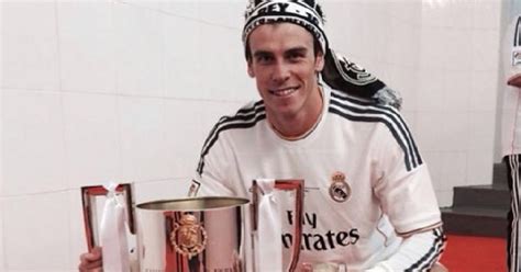 영웅 베일 국왕컵 생애 첫 타이틀 인증샷