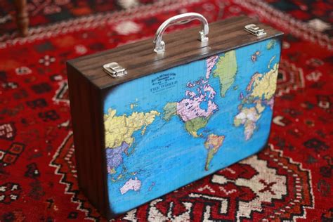 چمدان چوبی طرح نقشه2 گرنج