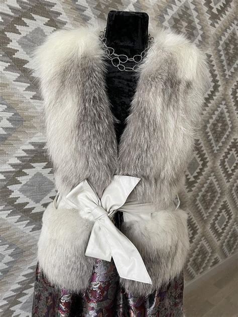 Жилет з песця — ціна 2000 грн у каталозі Жилетки Купити жіночі речі за доступною ціною на Шафі