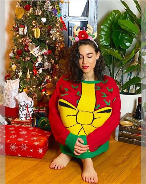 Jade Tailor Scrolller