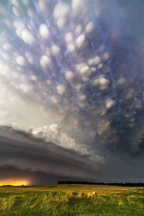 Mammatus Clouds Storm Formation Rmostbeautiful