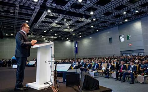 Malaysian Pm Anwar Ibrahim Announces 430 Mn For Energy Transition Facility