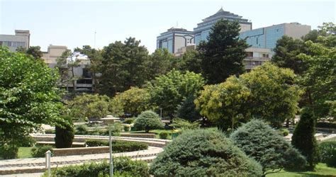 لوکیشن‌های عکاسی خیابانی در تهران گردونه گردی