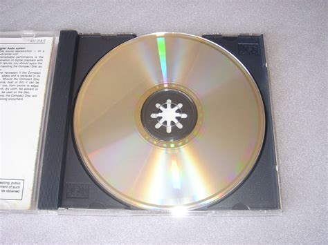 鍾鎮濤 情有獨鍾 T113 01版 Cd 98new 我家我心情變今天我非常寂寞兩點水無限旅程君子不變讓一切隨風愛永遠萬能