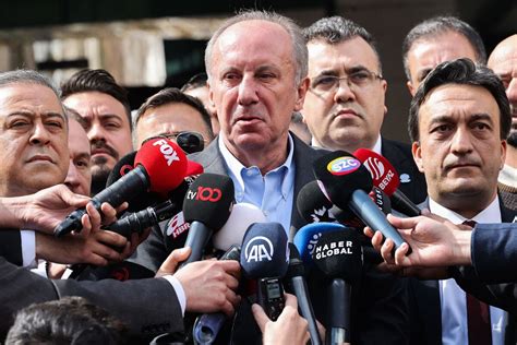 トルコ大統領選から野党候補1人が撤退、投票日直前－株式相場は急騰 Bloomberg