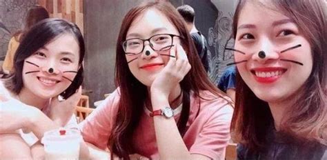 Hot Girl 7 Thứ Tiếng Khánh Vy Hé Lộ 2 Chị Gái Xinh Giỏi Đài Phát