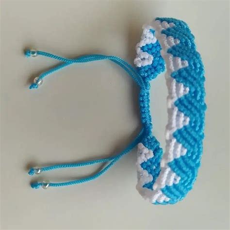 Вязаный браслет на руку | Knit bracelet, Rope bracelet, Bracelets