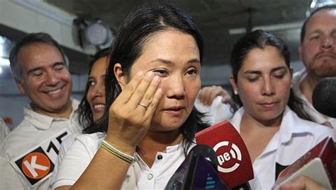 Keiko Fujimori Da Con Palo A Mario Vargas Llosa Actualidad Trome Com
