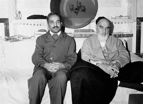 عکسشهید رجایی در کنار امام خمینی ره کافه تاریخ