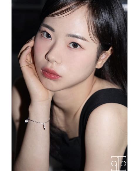 김 태경 같은 포즈 다른 너낌🤭 무드 스튜디오촬영 바디프로필 바디프로필스튜디오 언유주얼스튜디오 바프촬영 바프의상
