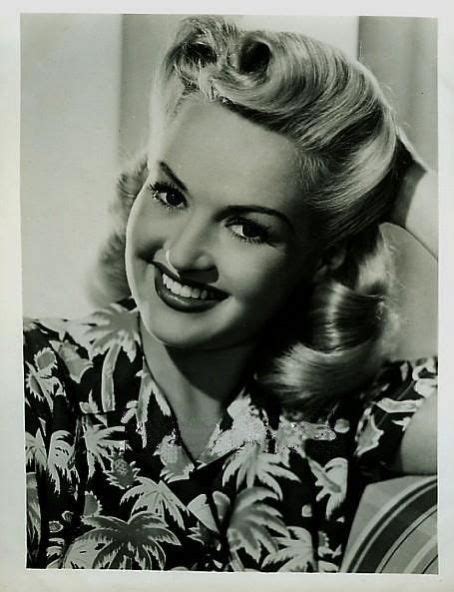 Betty Grable Hollywood 1940s Hairstyles Vintage Hollywood Glamour