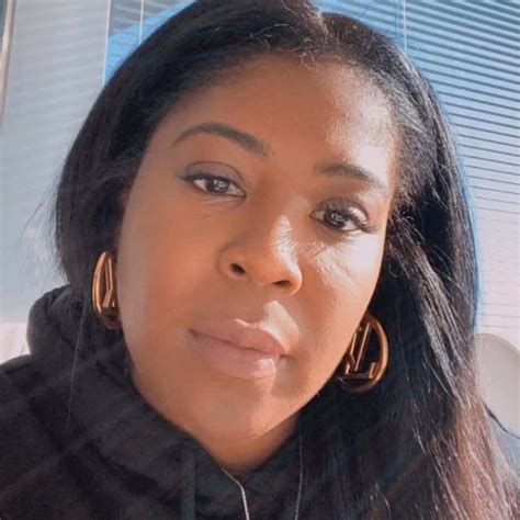 Lisadotson Lisadotson • Threads Say More