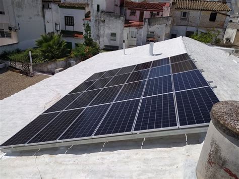 Foto Instalación Fotovoltaica Autoconsumo para Restaurante de Generación Solar 2662420