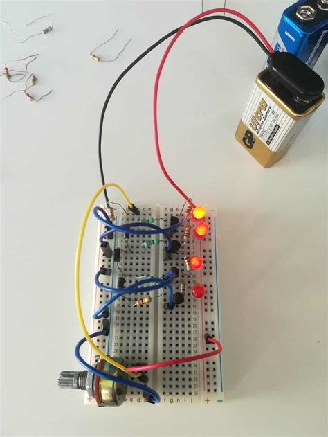 Simple VU Meter Circuit