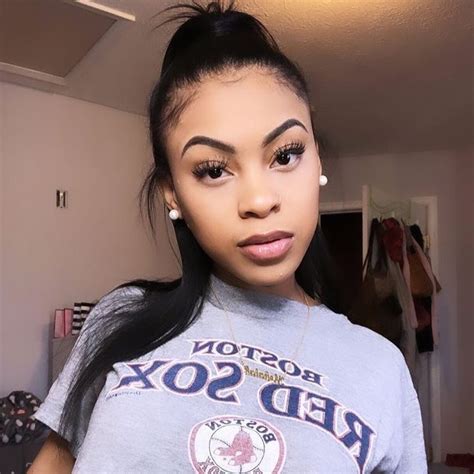 Pin By Deeioraa On Pretty Light Skin Girls Pretty Face Hair Beauty