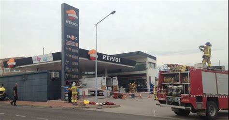 Incendio En Una Gasolinera De Repsol En Sant Sadurní Danoia